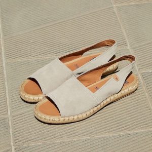 The Best Women's Espadrille Shoe Brands to Pack for Your Next Getaway ...