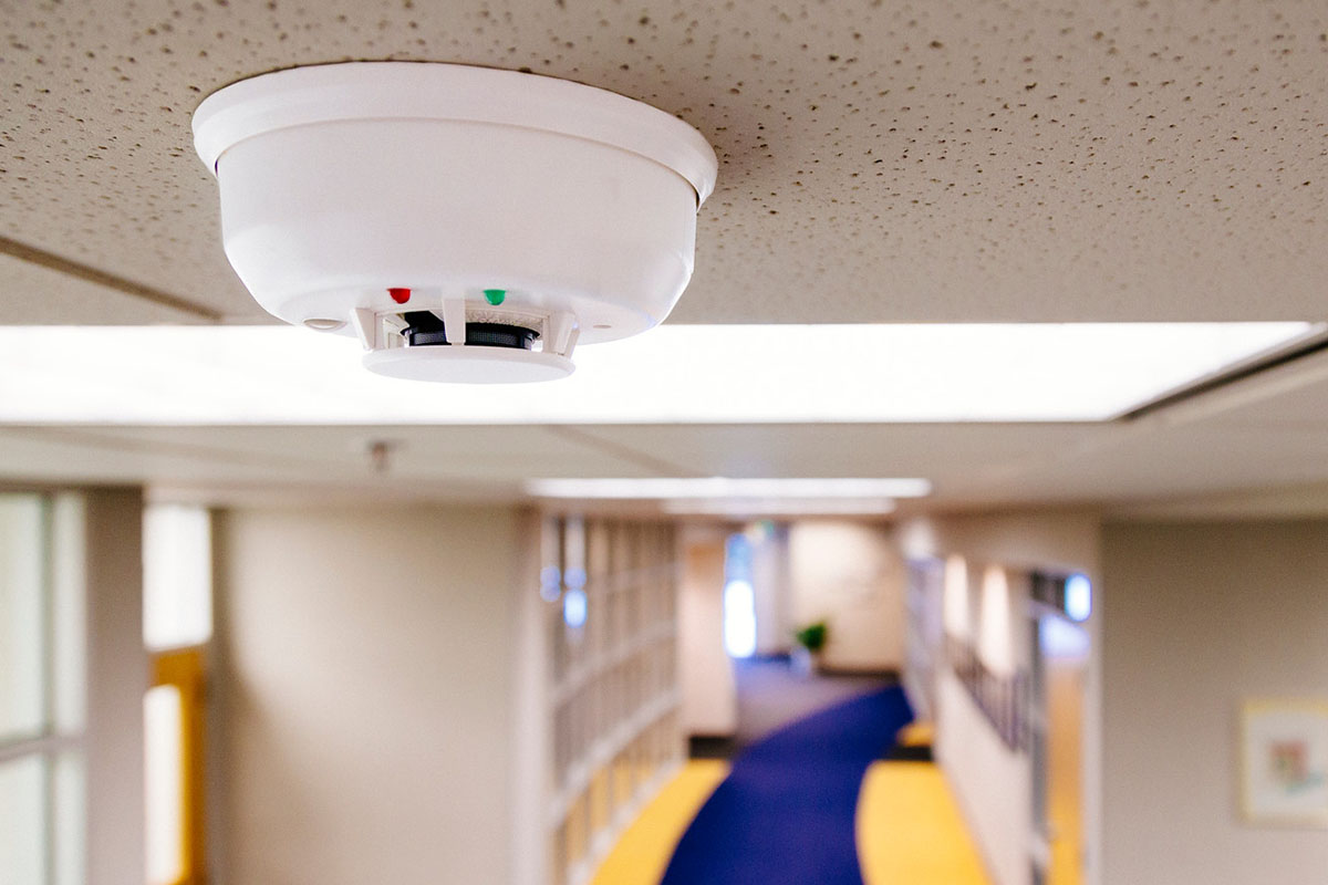 Important Safety Home Essentials: How to Choose the Right Smoke Alarm ...